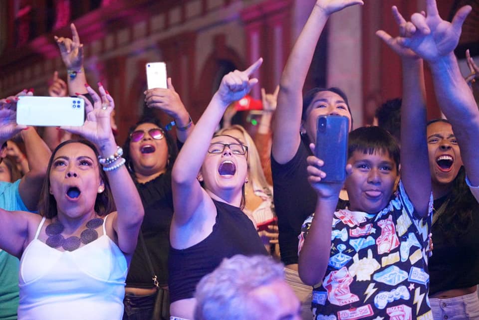 Banda Moenia ofreció un concierto multitudinario en Sábora