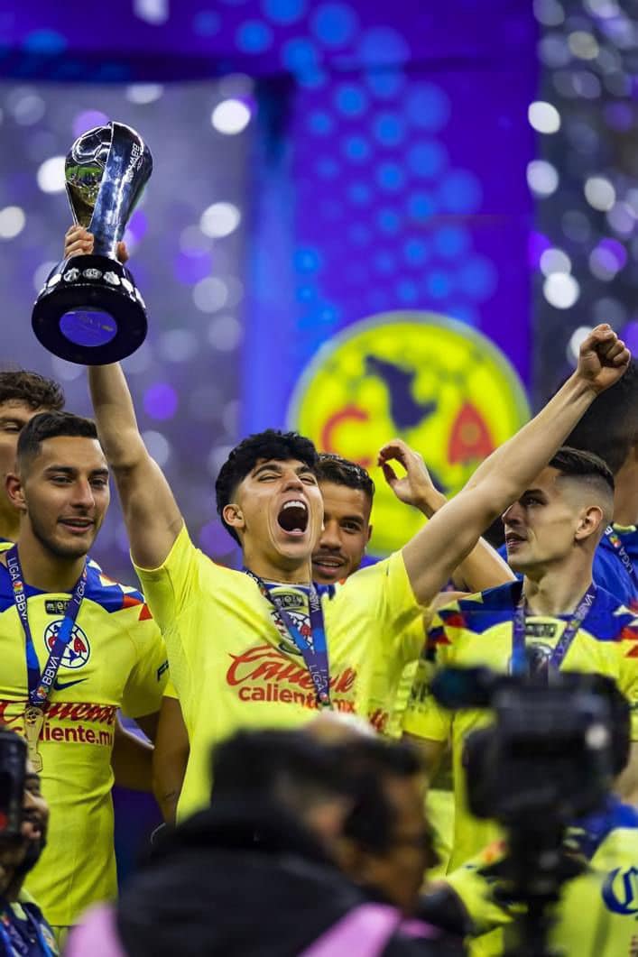 Colimense Kevin Álvarez está en mira del Sevilla de España.